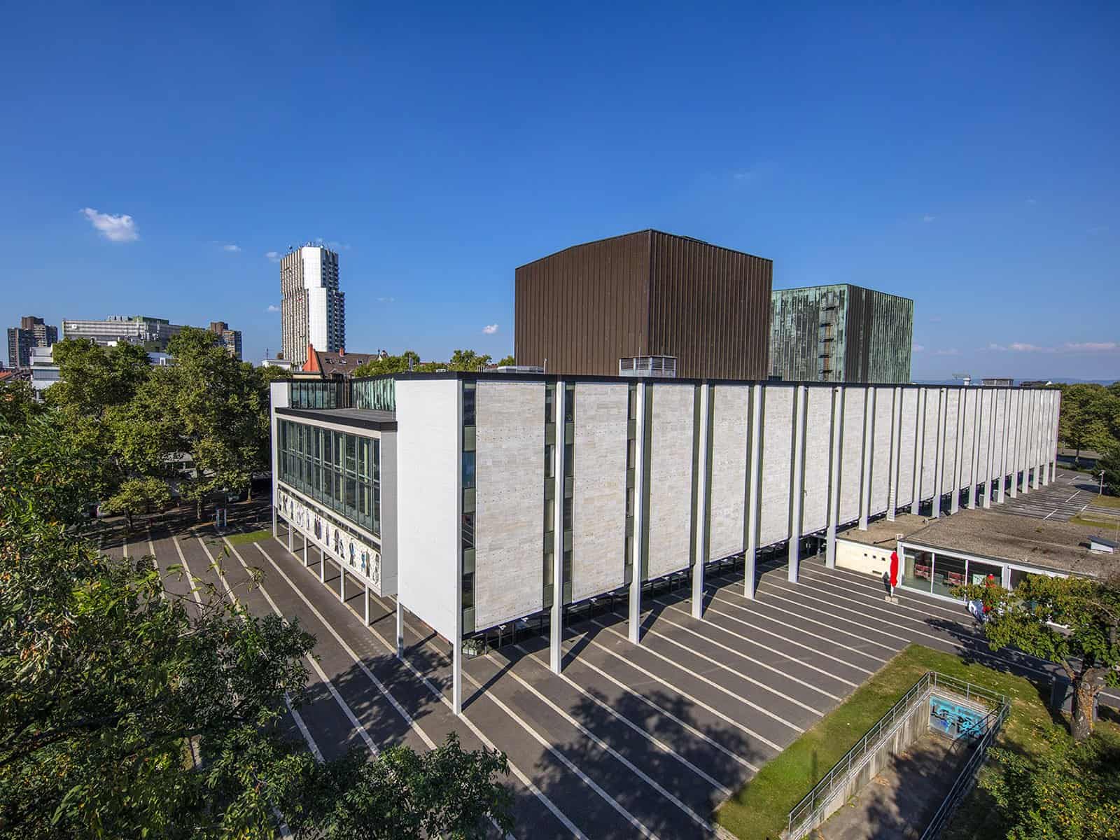 Opera Premiere in Mannheim – Sidney Corbett